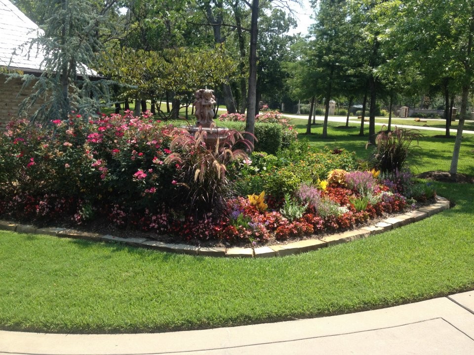 Our Work - Traditional - Landscape - Dallas - by GRASSPERSON LAWN CARE ...