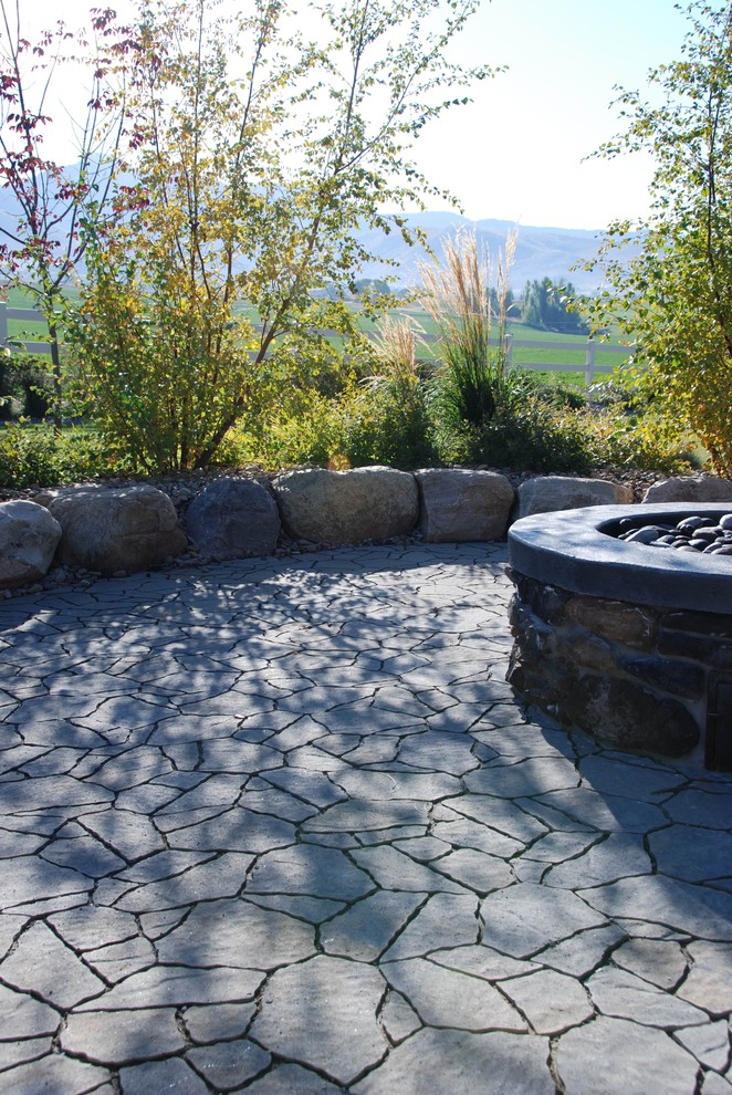 Outdoor Fire Pit with Boulder Seating - Traditional - Landscape - Salt ...
