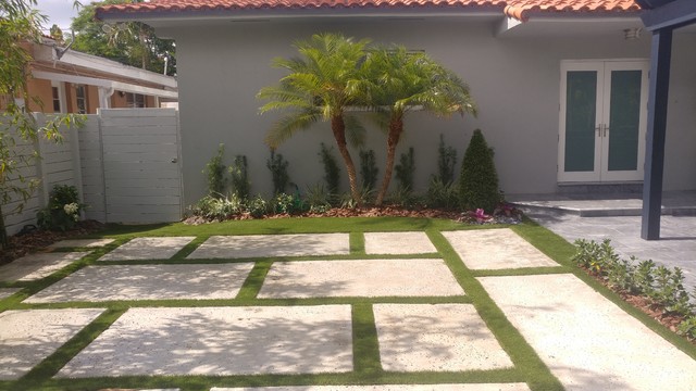 Outdoor Kitchen and Driveway - Tropisch - Garten - Miami - von Amazing ...