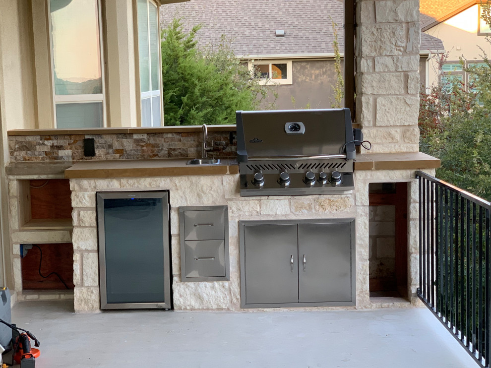 Outdoor Kitchen chopped Limestone Matching The Beautiful Home ...