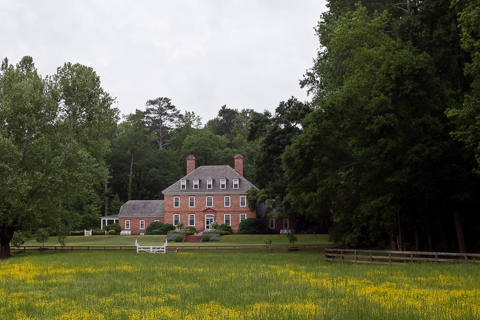 Paddock in Bloom - Traditional - Landscape - Atlanta - by Planters | Houzz