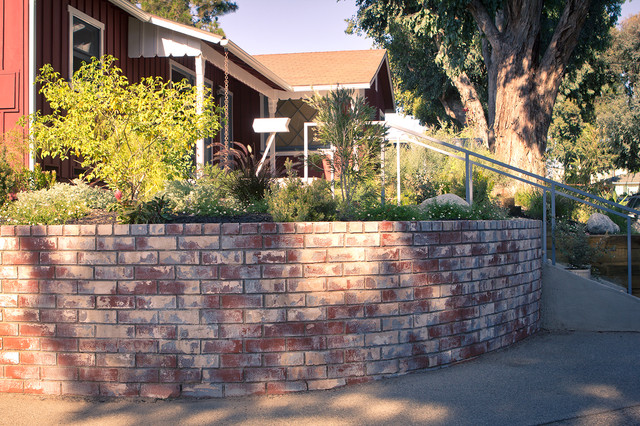 Painted Red Brick Retaining Wall- Curb Appeal - Coastal - Garden - Los ...