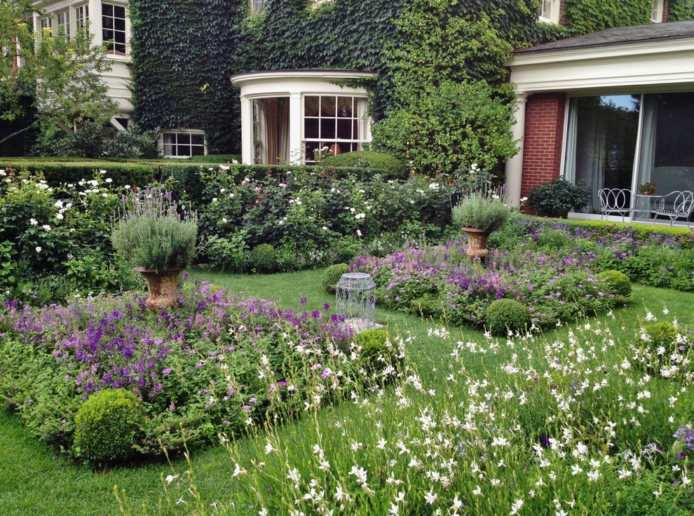 Parterre garden - Traditional - Landscape - Chicago - by www ...