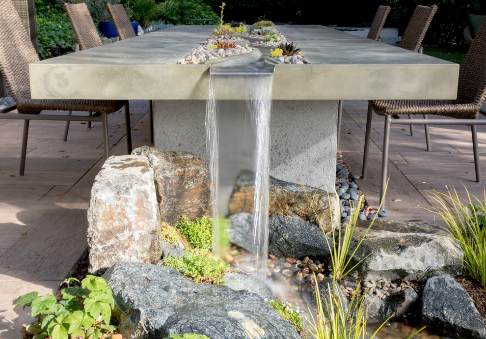 Pasadena Showcase Water Table and Stream - Contemporary - Landscape ...