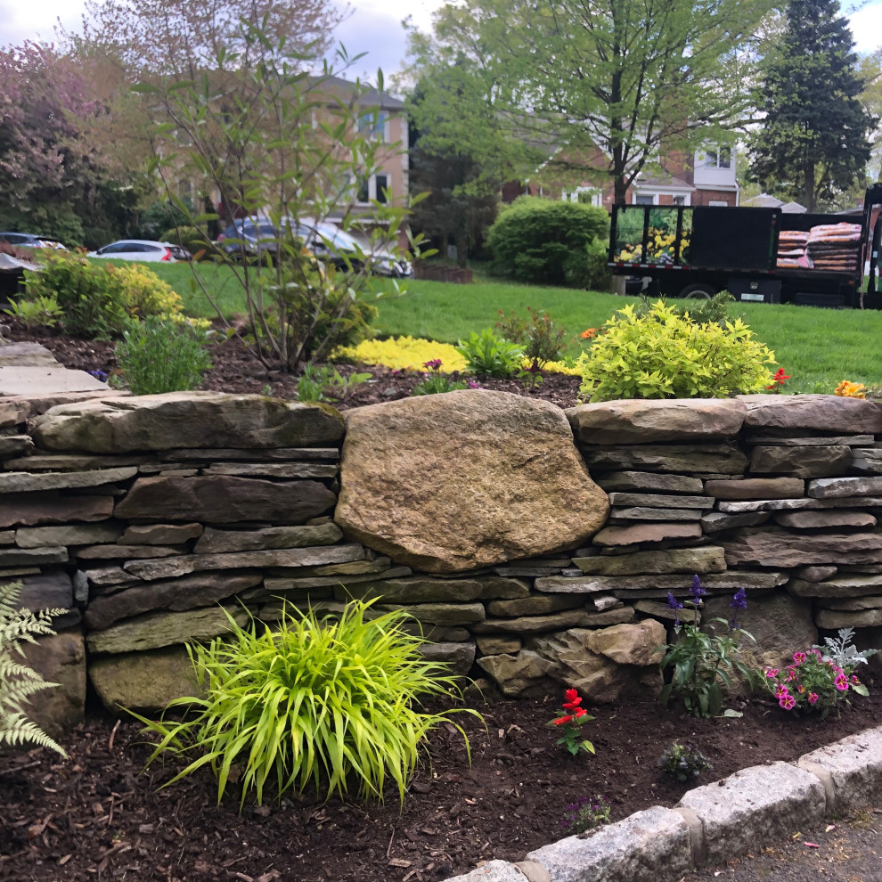 Patios & Stonework - Garden - New York - by DC Freeman | Houzz IE