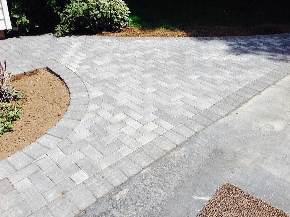 Paving Installation - Traditional - Landscape - New York - by Bubba's ...