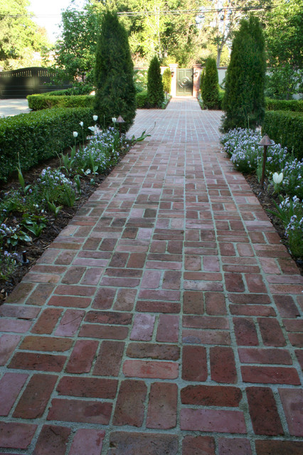 Renovation Detail: 4 Popular Brick Patterns for Patios