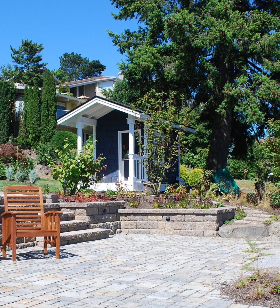 Permeable paver courtyard and waterfront playhouse - Traditional ...