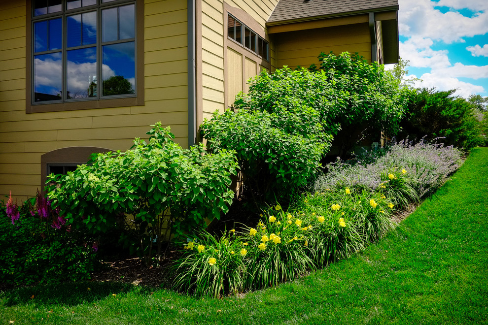 Arts and Crafts Landscape Renovation - Pewaukee - Craftsman - Landscape ...