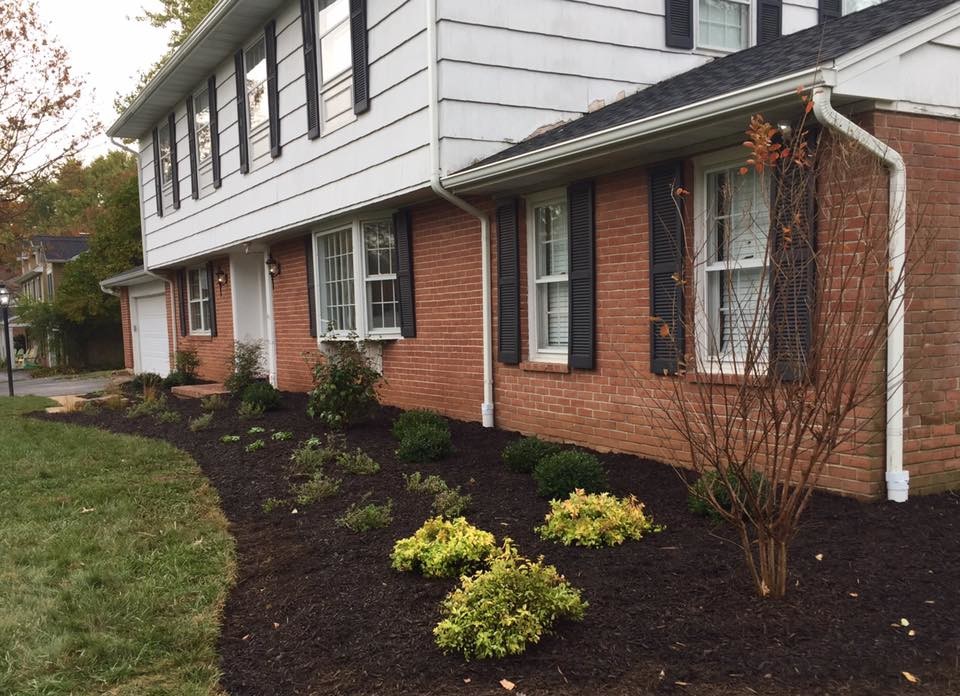 Phoenix, MD Curb appeal - Traditional - Landscape - Baltimore - by ...