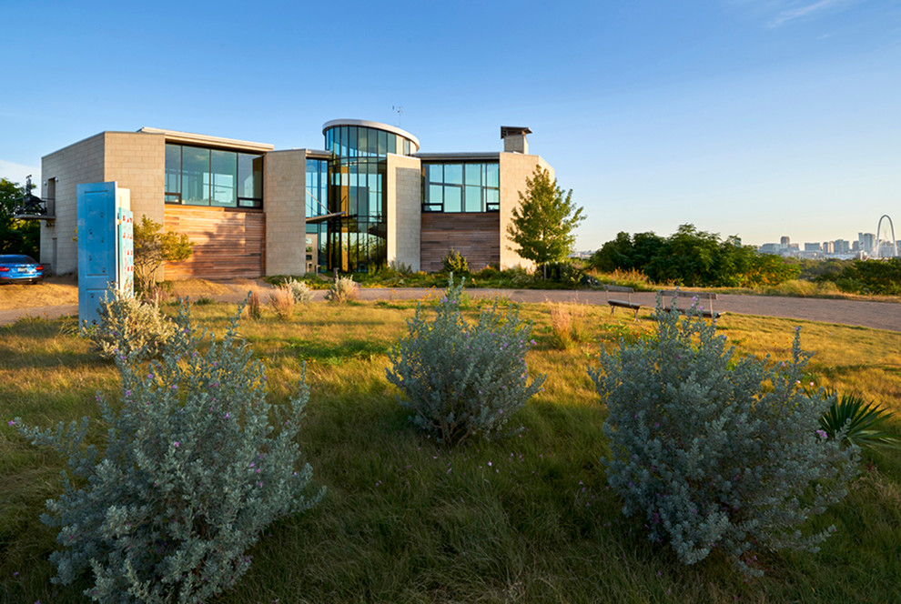 Private Residence on Malone Cliff Dallas, native grasses and plants ...