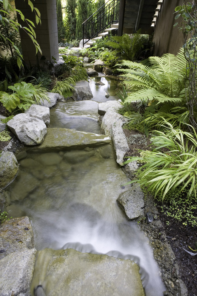 Puget Sound Residence - Landscape - Seattle - by Kenneth Philp ...