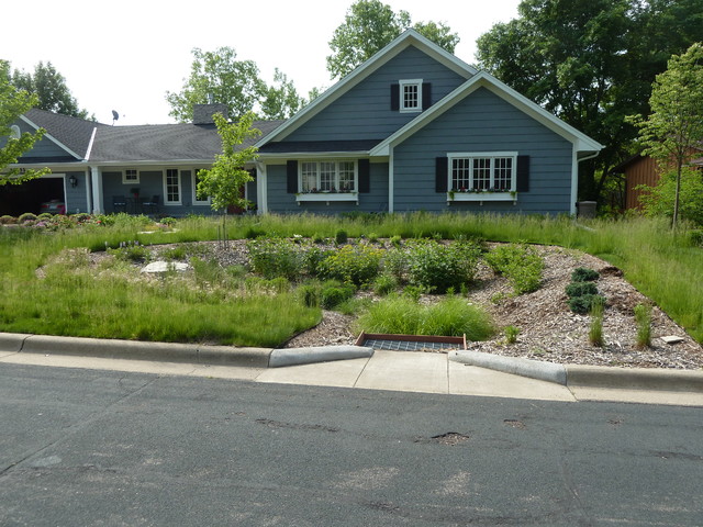 How to Design Your Landscape to Spread Water