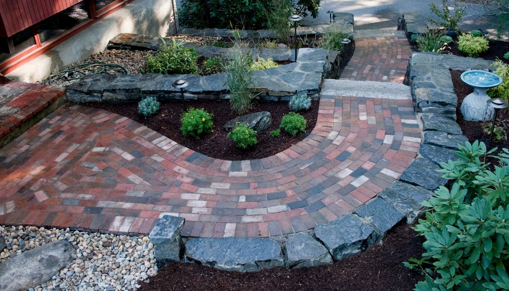 Reclaimed bricks for front entrance walkway - Traditional - Landscape ...