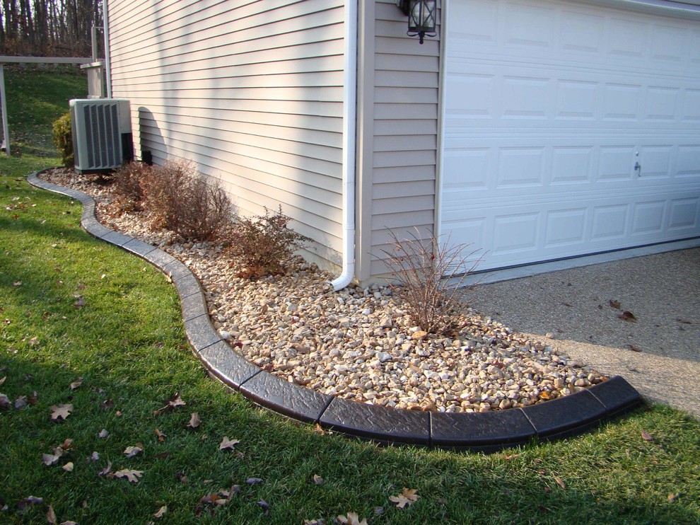 Residential Edging - Traditional - Landscape - St Louis - by Curb ...