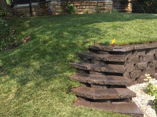 Residential Landscaping with Driveway - Jardín - Ciudad de Kansas - de ...