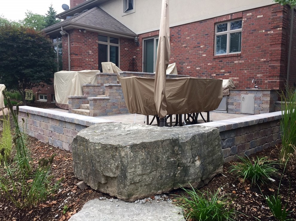Retaining Walls and Seat Walls - Traditional - Landscape - Chicago - by ...