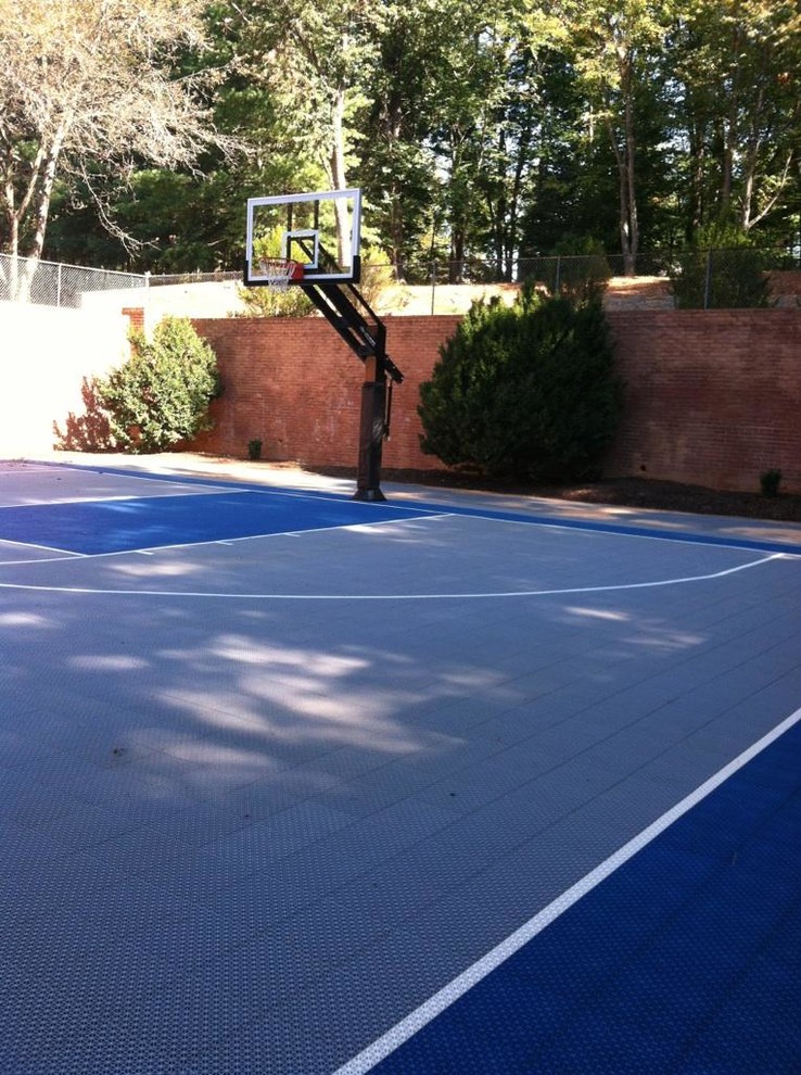Richard D's Pro Dunk Diamond Basketball System on a 50x94 in Bethesda ...