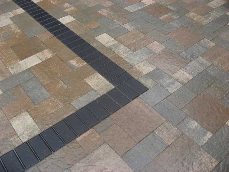 Romanstone PreLedge Rock - Traditional - Landscape - St Louis - by ...