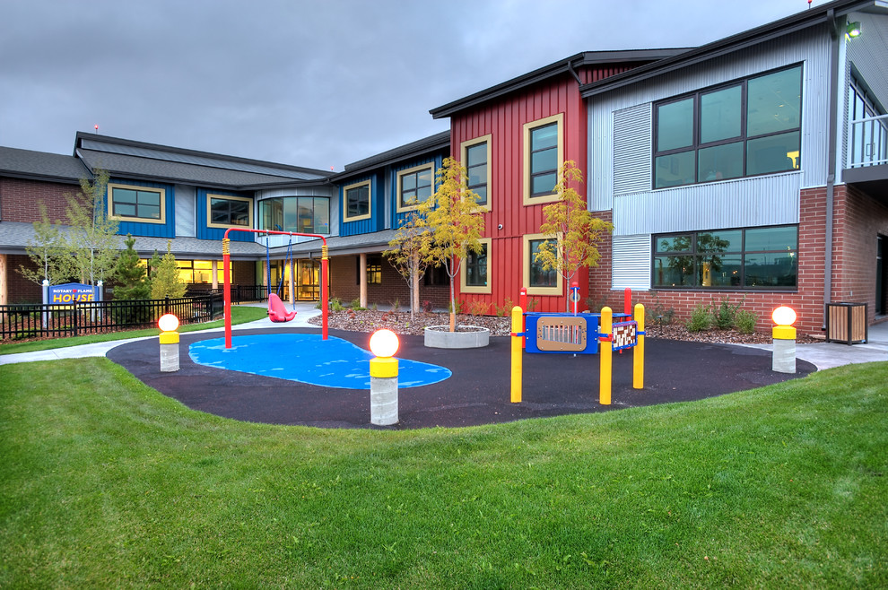 Rotary Flames - Traditional - Landscape - Calgary - by VisionScapes | Houzz