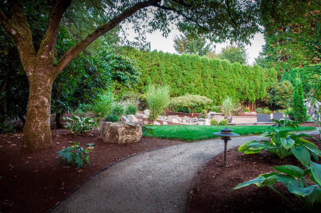 Seat Wall and Night Lighting in SW Portland - Mid-Century - Garten ...