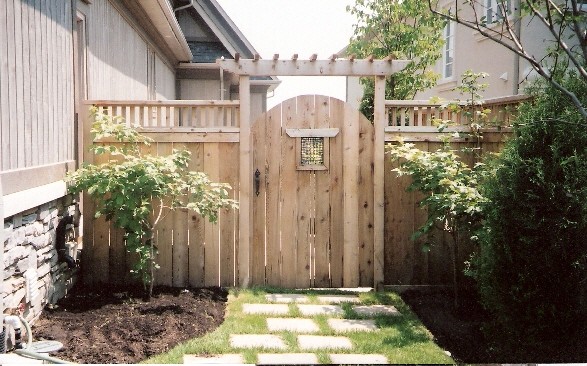 Side yard Gate Entry - Traditional - Landscape - Toronto - by Inspiring ...