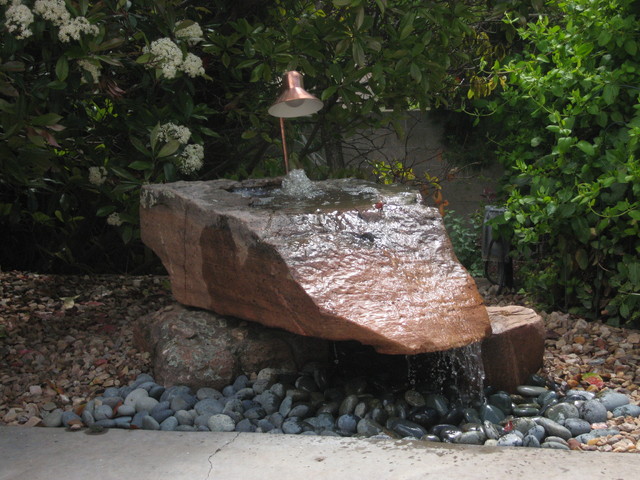 Simple Drilled Rock Water Feature - Sudoeste - Jardín - Albuquerque ...