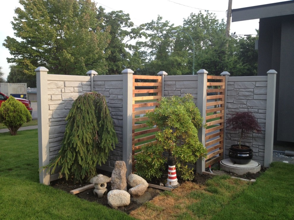 SimTek EcoStone simulated stone fencing - custom entry - Eclectic ...