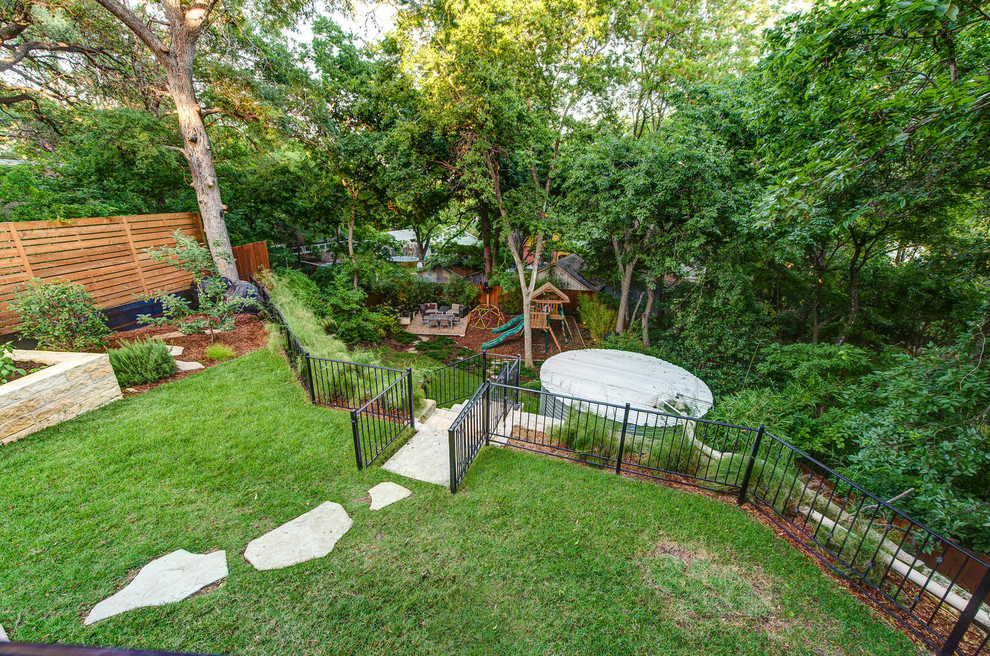SoCo Staging Outdoor - Modern - Landscape - Austin - by Stacy Paulson ...