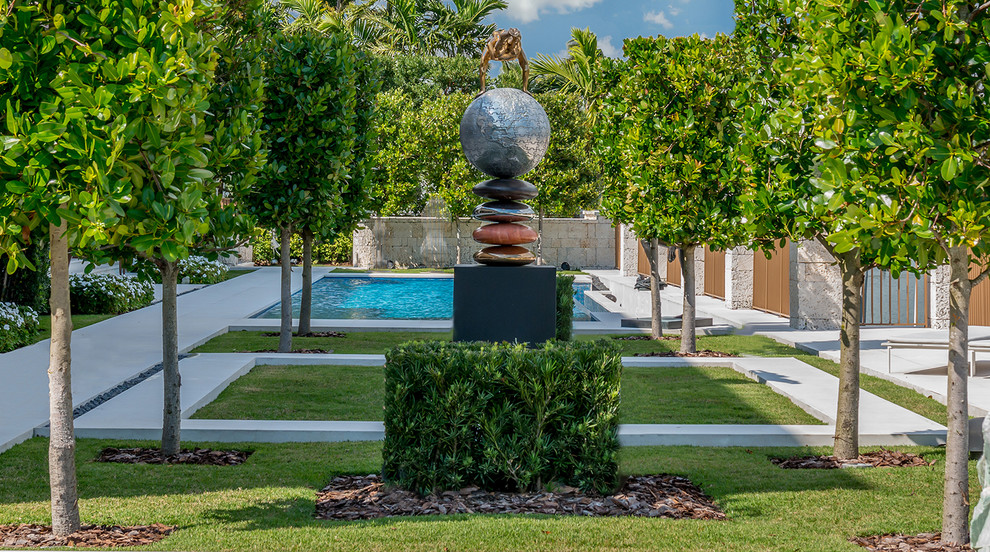 SOUTH FLORIDA CLASSIC - Traditional - Landscape - Miami - by Orlando ...