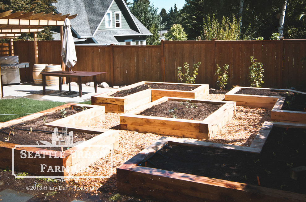 South Seattle Residence - Traditional - Landscape - Seattle - by ...
