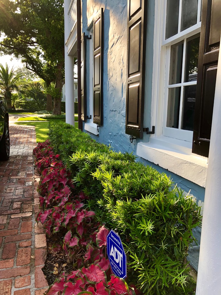 Southern Charm - Traditional - Landscape - Miami - by Landscaping by ...