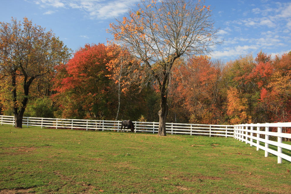 Steeple Chase Farm - Farmhouse - Landscape - New York - by Conte ...