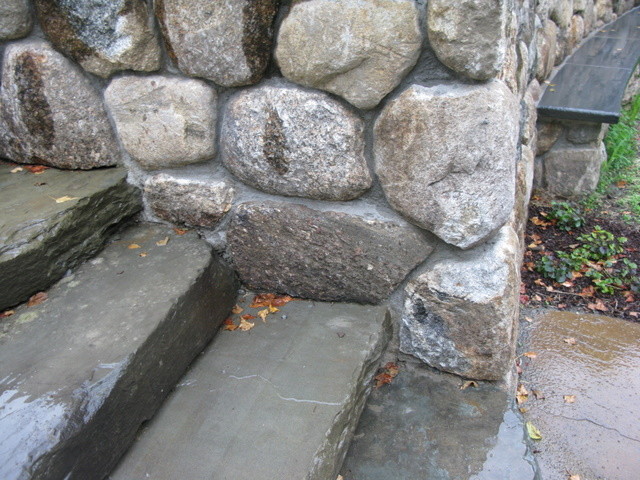 Stone retaining cheek wall with bluestone steps - Traditional - Garden ...
