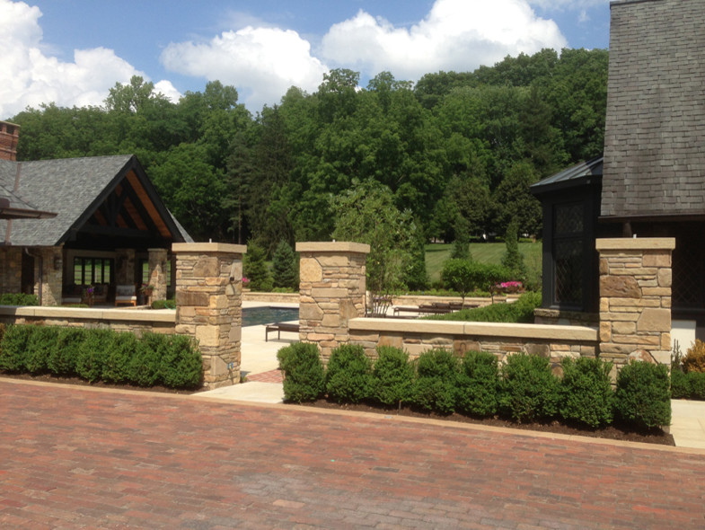 Stone Screen Wall - Traditional - Landscape - Cleveland - by LWB Design ...