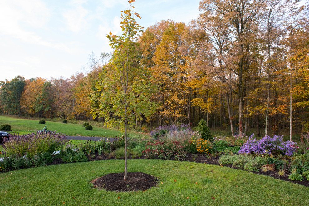 Sutherland Farm courtyard - Farmhouse - Landscape - New York - by Kurt ...