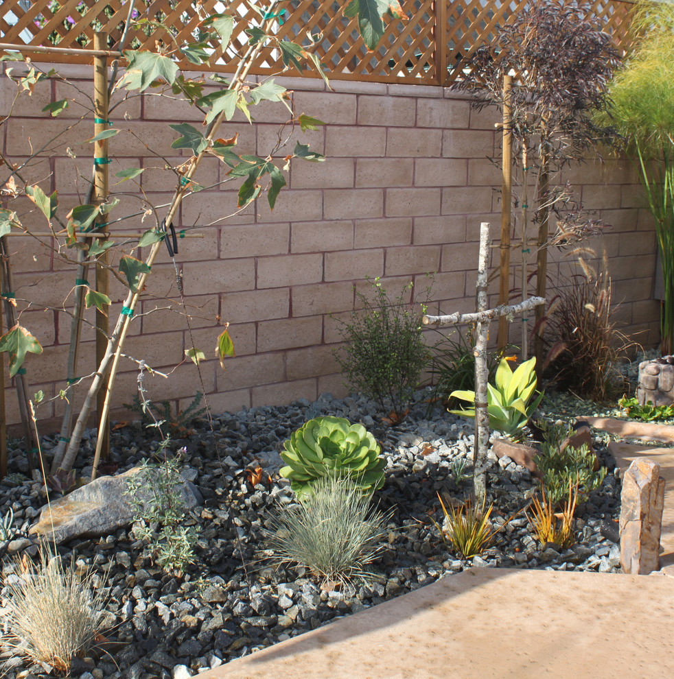 Tabak Prayer Garden - Traditional - Landscape - Los Angeles - by Ocelli ...