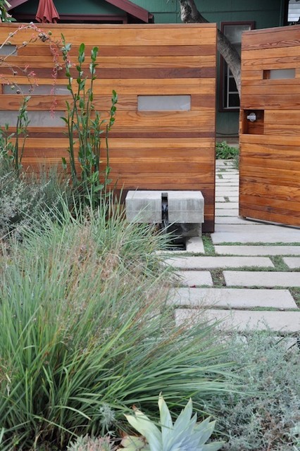 Ten Residence - Modern - Garden - Los Angeles - by MTLA- Mark Tessier ...