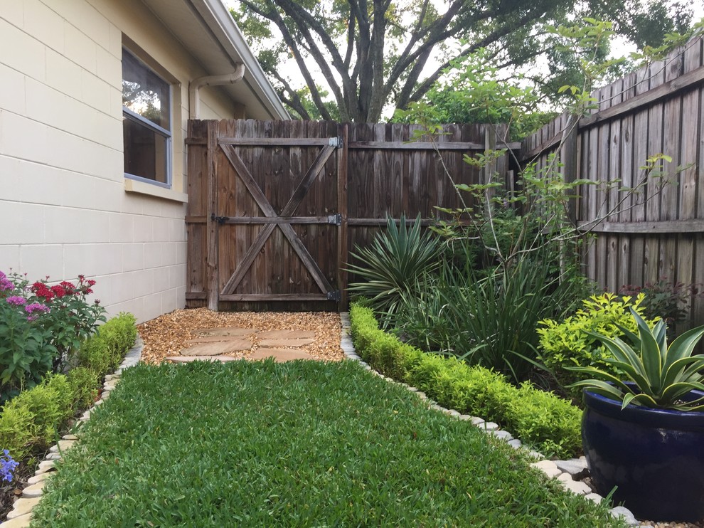 The Winding Garden - Traditional - Landscape - Tampa - by Margo Lee ...