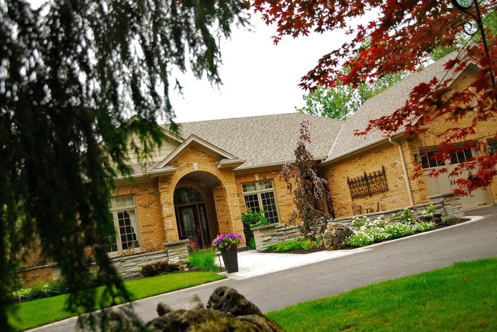 Timeless Lines - Modern - Landscape - Toronto - by Hutten & Co. Land ...