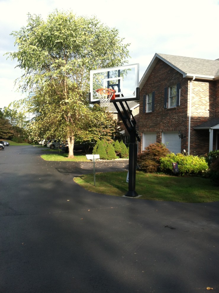 Todd Y's Pro Dunk Gold Basketball System on a 40x40 in Abingdon, VA ...