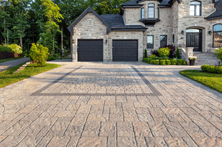 Traditional Driveway - Traditional - Landscape - Other | Houzz