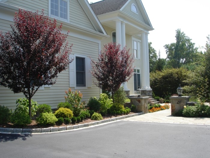 Traditional Home Landscape Design - Traditional - Landscape - New York ...
