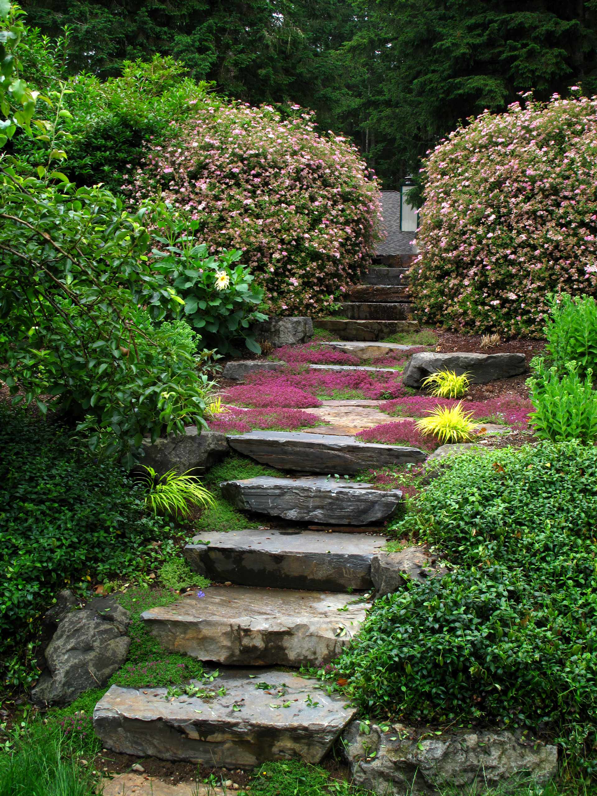 Landscape stairs store