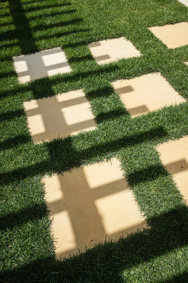 Traditional Stepping Stones - Cedarburg - Traditional - Landscape ...