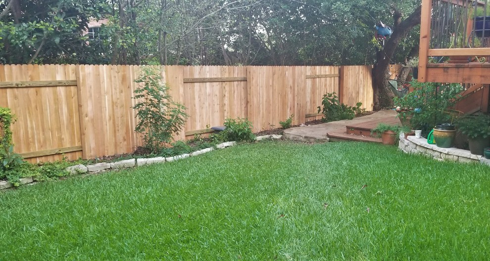 Traditional Western Red Cedar Fence - Traditional - Garden - Austin ...