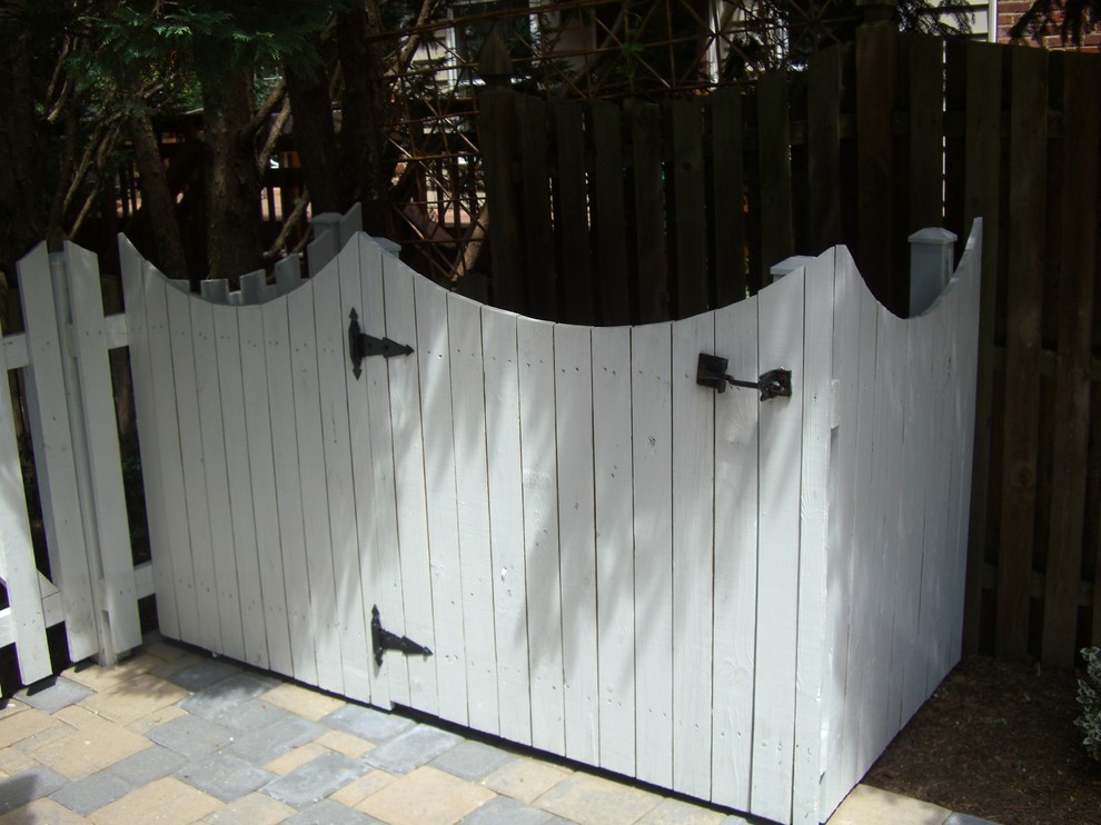 Trash Can Screen - Traditional - Landscape - Seattle - by Green Spaces ...