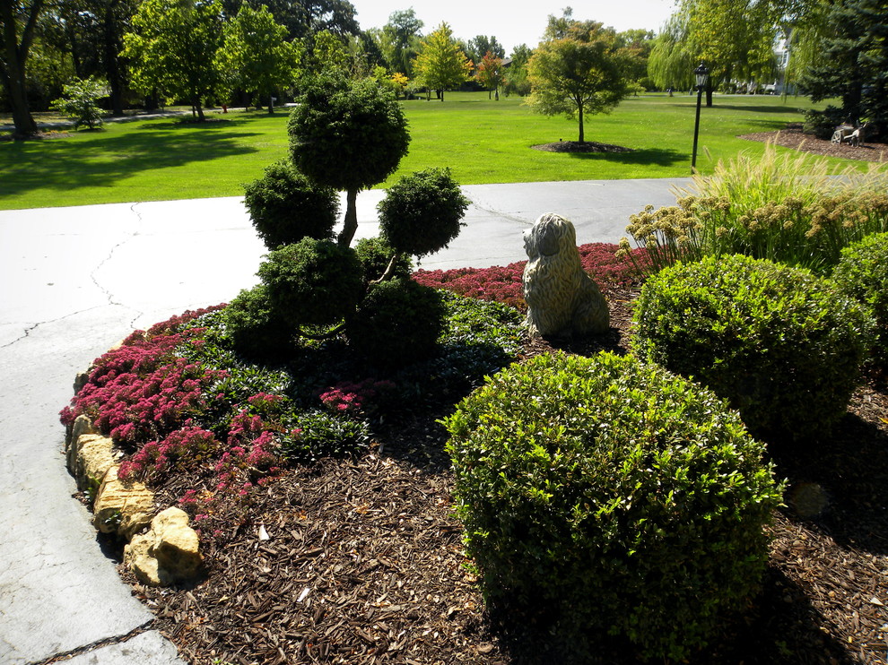 Travertine Entryway and a new Fall Landscape! - Traditional - Landscape ...