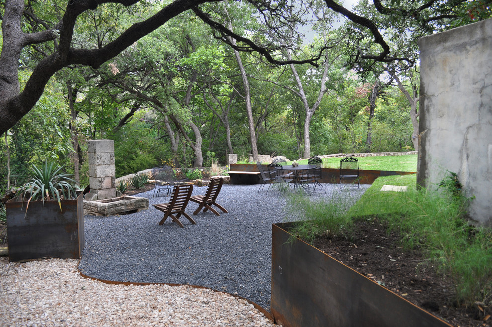 Backyard with Contrasting Gravel Design - Modern - Landscape - Austin ...