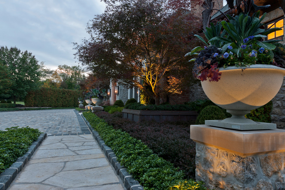 Turtle Lake Walls and Pedestals - Landscape - Detroit - by Zaremba ...
